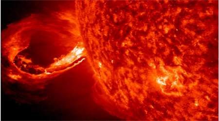 Warning; Massive US Heat Wave as Sun Spits Fire...